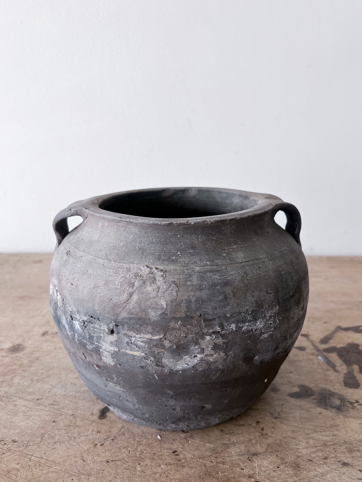 Double Handled Grey Clay Pot- Small – Canteen Lifestyle & Design LLC